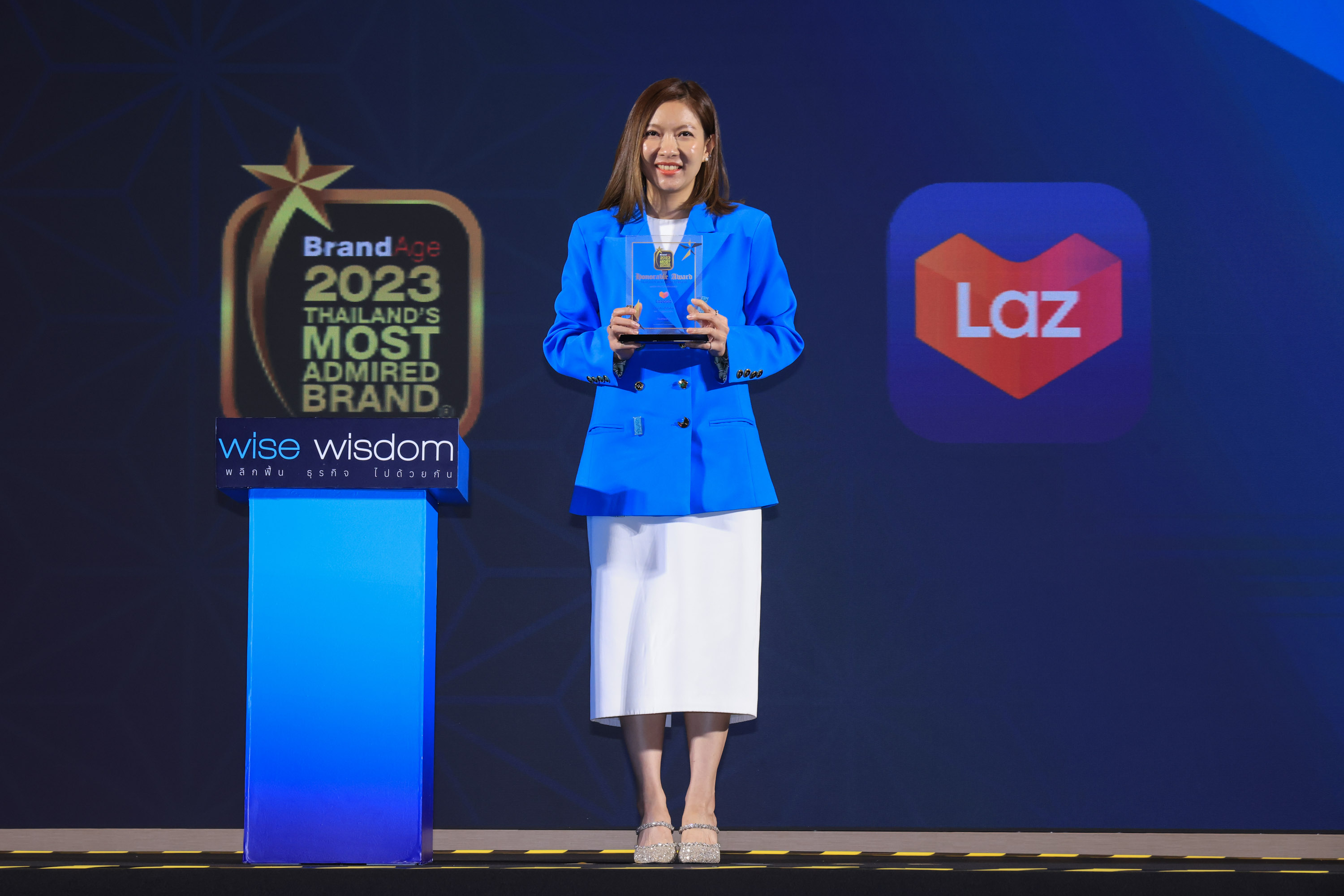 ลาซาด้า คว้ารางวัลสุดยอดแบรนด์ครองใจผู้บริโภค 2023 Thailand’s Most ... ลาซาด้า คว้ารางวัลสุดยอดแบรนด์ครองใจผู้บริโภค 2023 Thailand’s Most ...